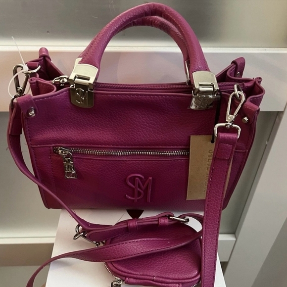 Steve Madden | Bags | Steve Madden Stylish Dark Fuschia Crossbody Bag ...